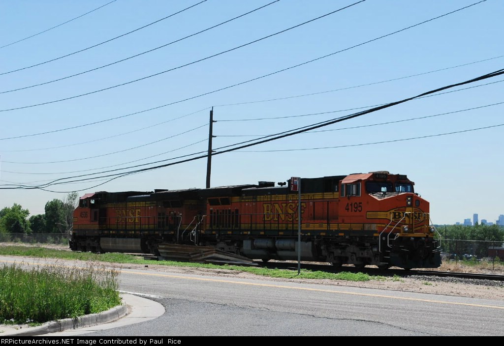 BNSF 4195 Standing By To Pass A Work Crew